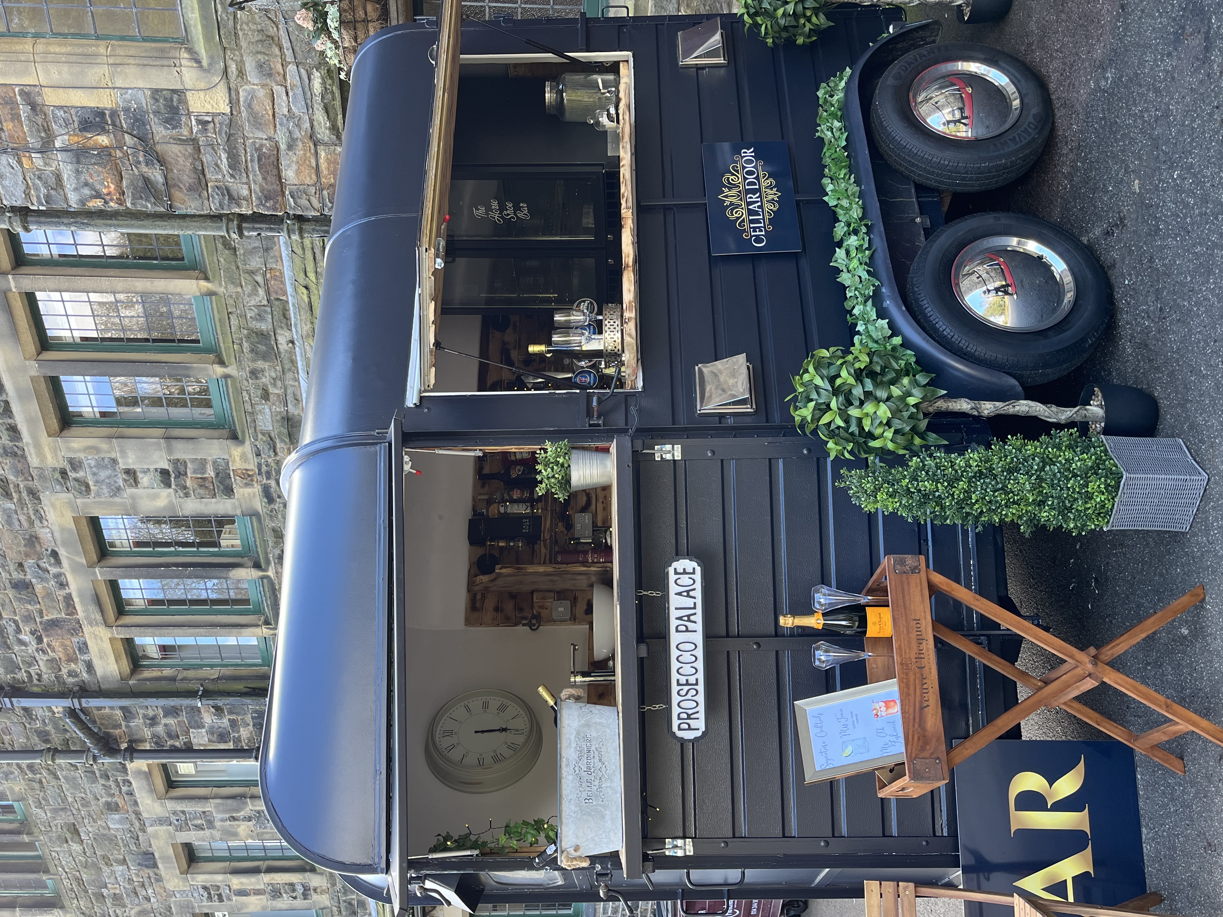 Cellar Door Bars (JE Events) - Mobile Bar - Barnsley, South Yorkshire