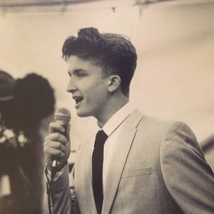 Aaron Frith - Solo Singer - Kent